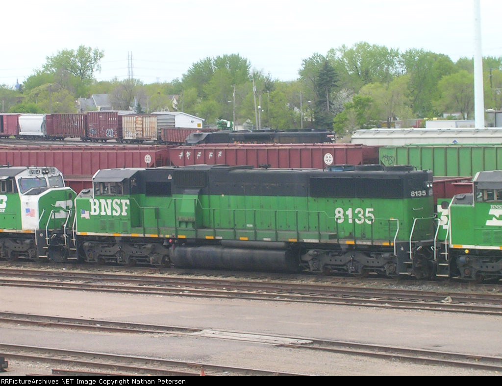 BNSF 8135